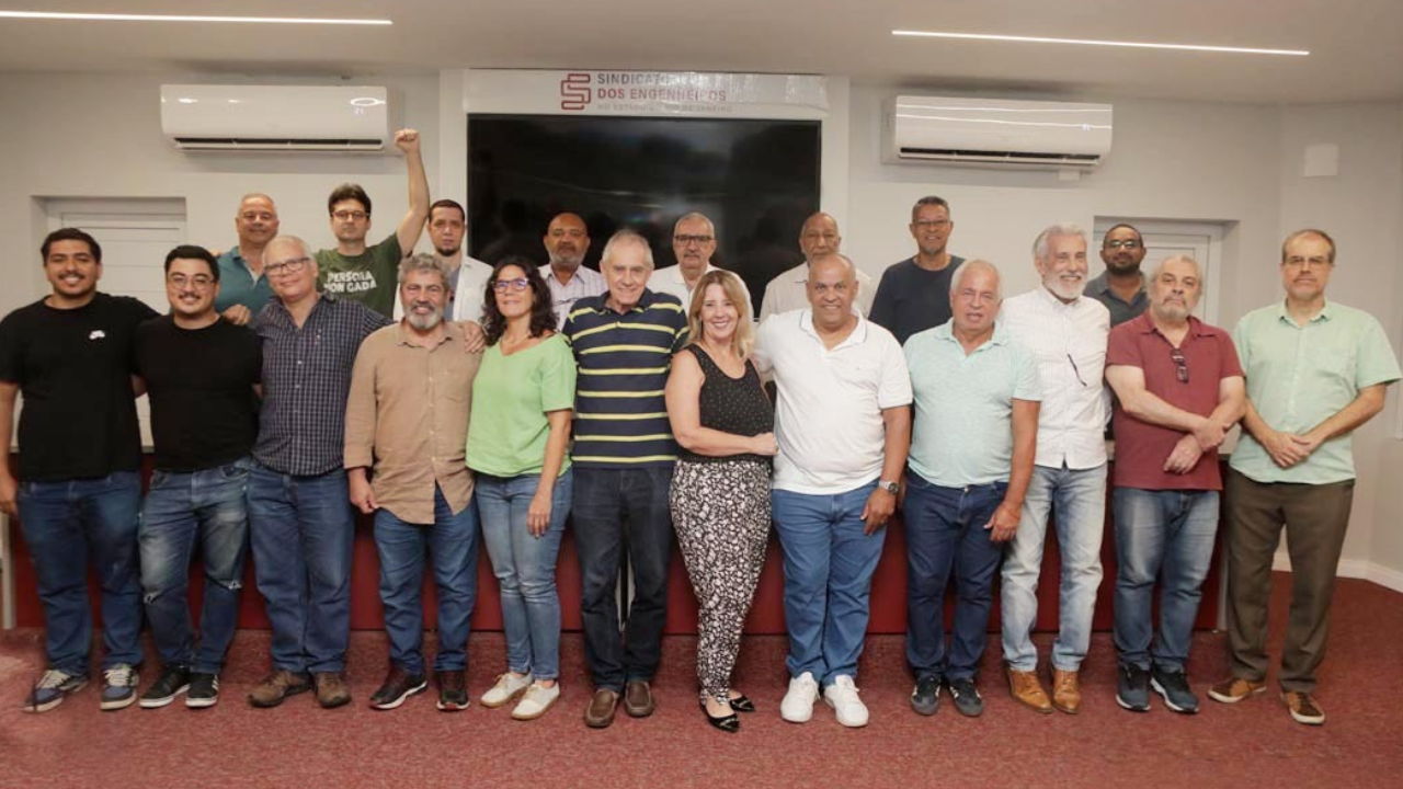 Diretoria Executiva do SengeRJ toma posse e dá início à gestão 2025/2028 | Senge RJ